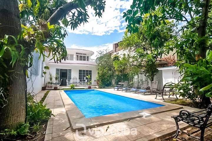 Luxury Villa With Pool In Miramar - Cuba