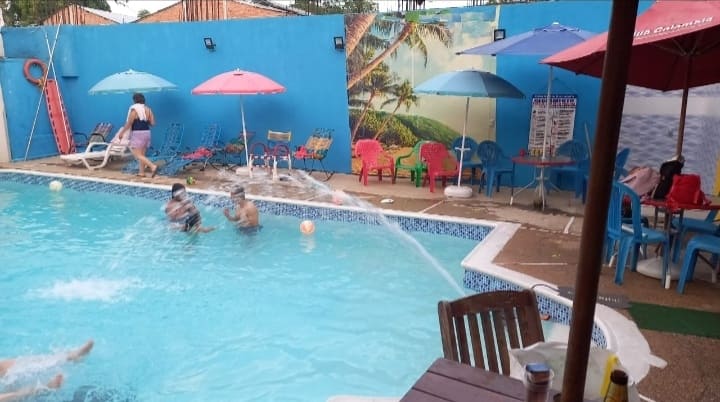Casa Quinta Acogedora. Cabañas, Piscina, Hotel - Melgar