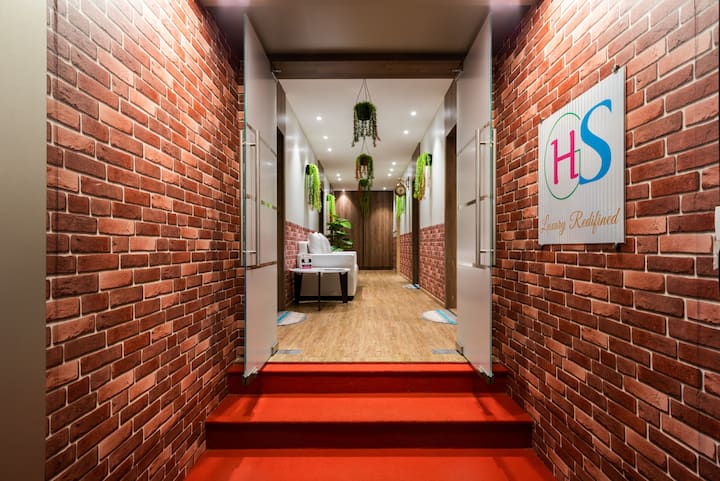 Modern-up Home Stay (4 Bedrooms) - Mumbai