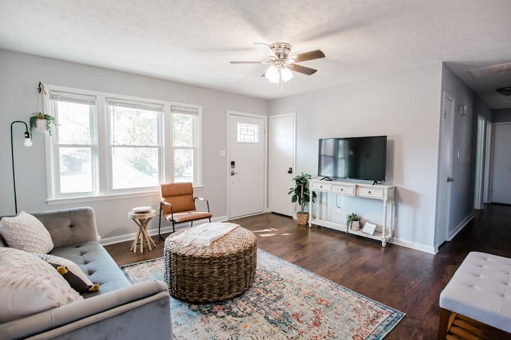 Pet-friendly Home W/ Hot Tub & Game Room - Fayetteville, NC