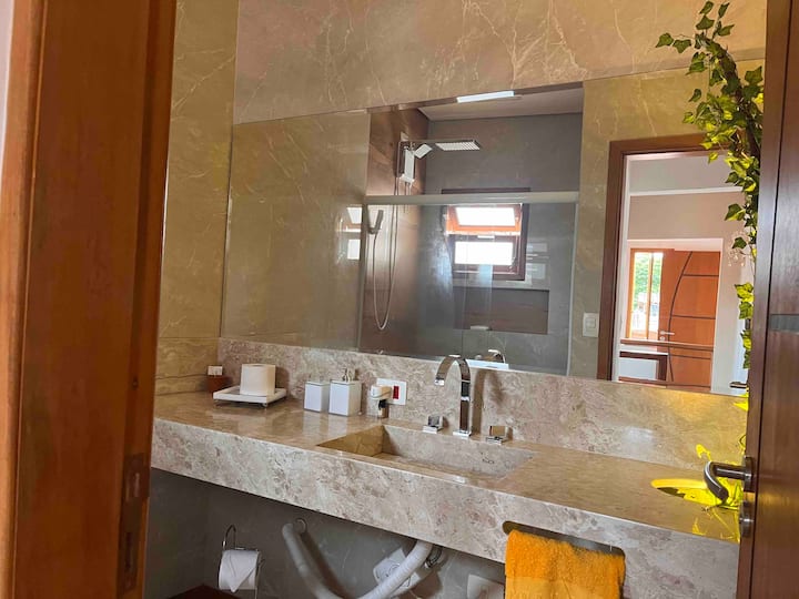 Casa Em Ilhabela Bairro Nobre E Praia! - イリャベラ