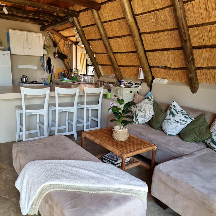 Azuri -Nestled Away In The Bush, Off-grid Hideaway - Buffelspoort