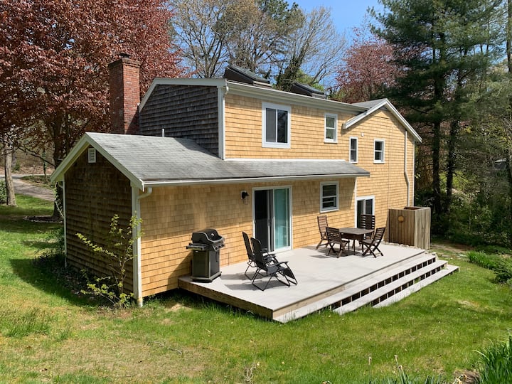 Home Steps To Woodneck Beach, Bike Path & Main St - Falmouth, MA
