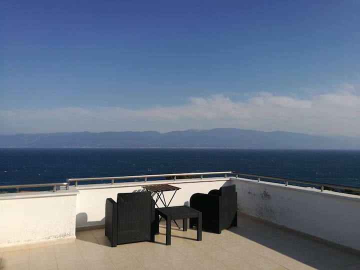 Villa With Ocean View And Pool - Burhaniye
