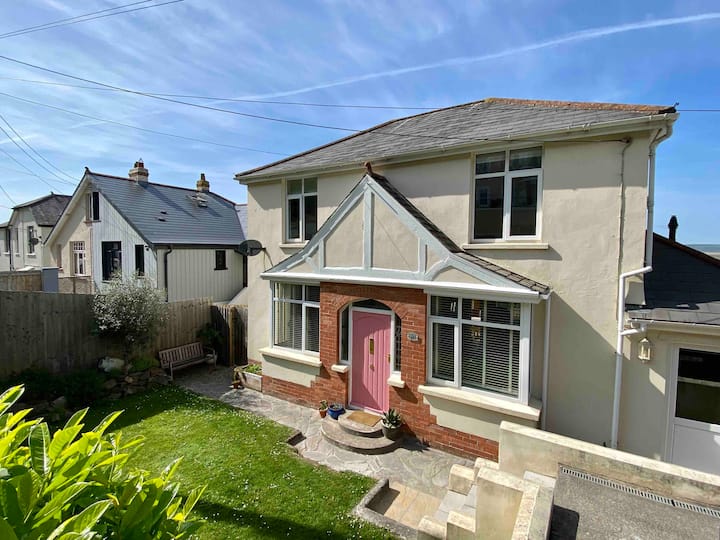 Beach House With Sea Views Minutes From The Surf - Westward Ho!