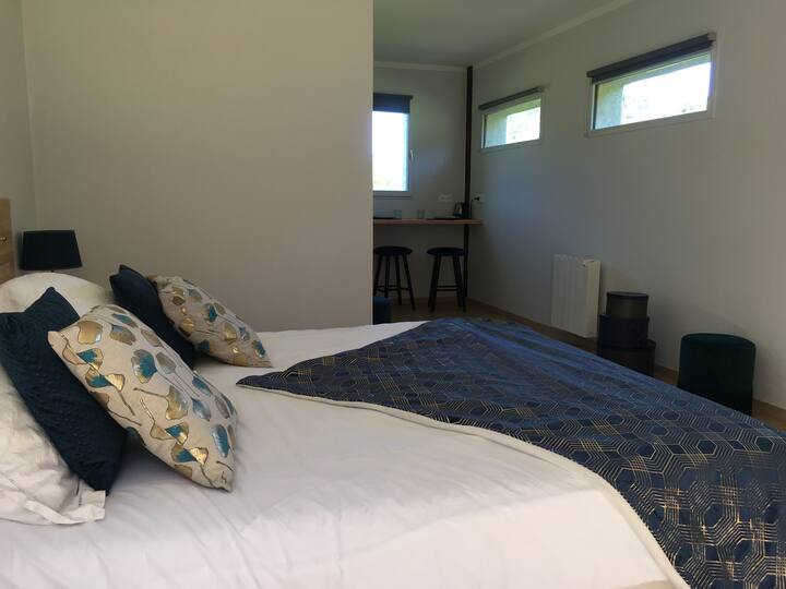 La Chambre  Bleue Canard Et Son Parc - Die
