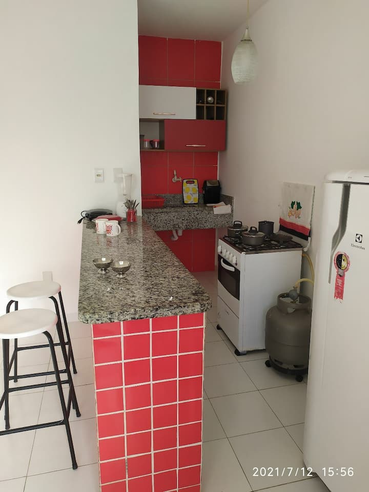 Kitinet Bem Localizada, áRea De Comércios. - Feira de Santana