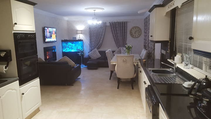 Dernvale House - All Rooms - Monaghan