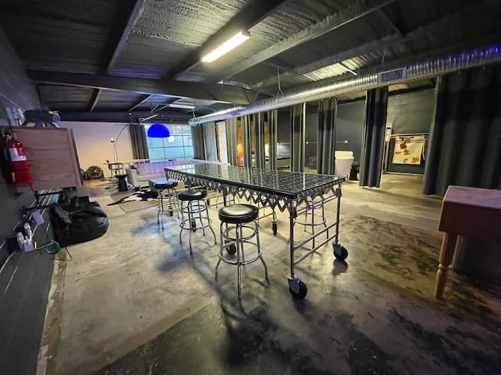 Hangar Loft + 722 ~ Walk To Stadium - Columbia, SC