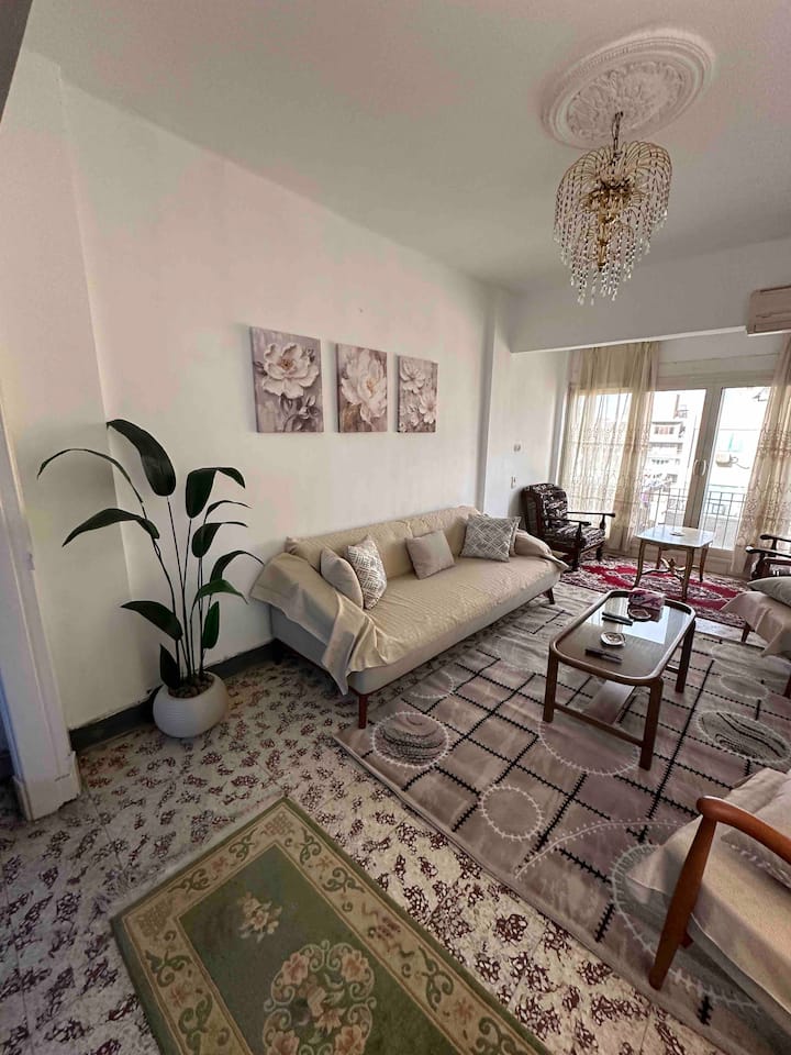 Tranquility Where  Finds Home ( Family Only) - Kairó