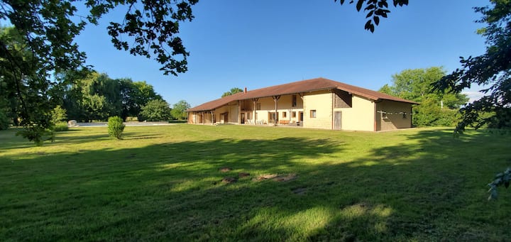 Immense Villa Tout Confort Rien Que Pour Vous - Bourg-en-Bresse