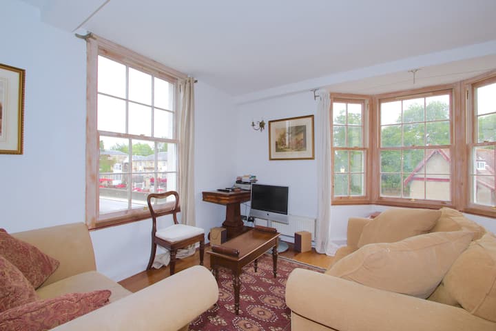 ★Perfectly Located 1 Bed Overlooking The River N3★ - Oxford