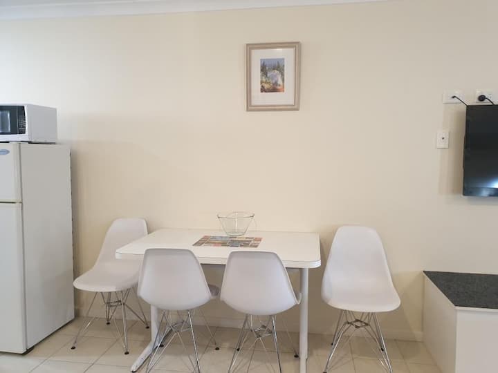 Emu Point Motel - Deluxe Studio Apartment - Albany