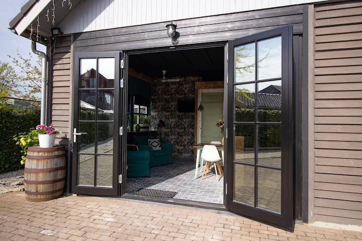 "Heerlijk Onthaasten Bij Loods 14 Vlakbij Strand" - Leiden