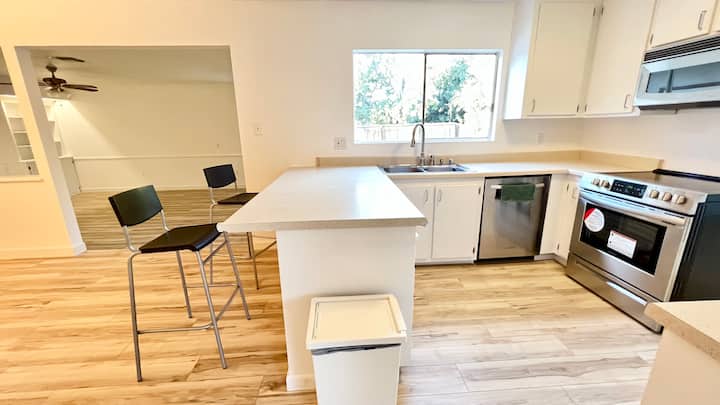 4 Bd 3ba Smart Home Near Silicon Valley - Tracy, CA