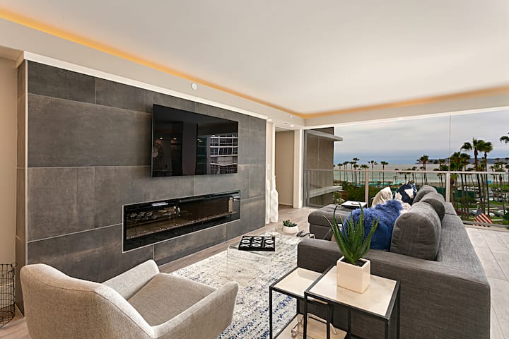 Remodeled Coronado Shores Beachfront Condo - Coronado, CA