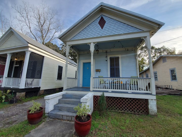 5 Minutes From Downtown Airport (Private Room). - Mobile, AL