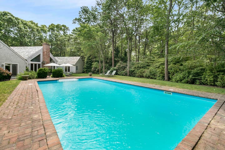 Cheerful  East Hampton Home With Pool - East Hampton, NY