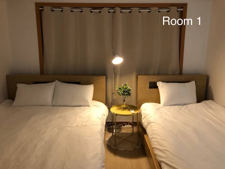 [Room#202] Hong-ik Univ. Station 2 Mins. On Foot - Seoul