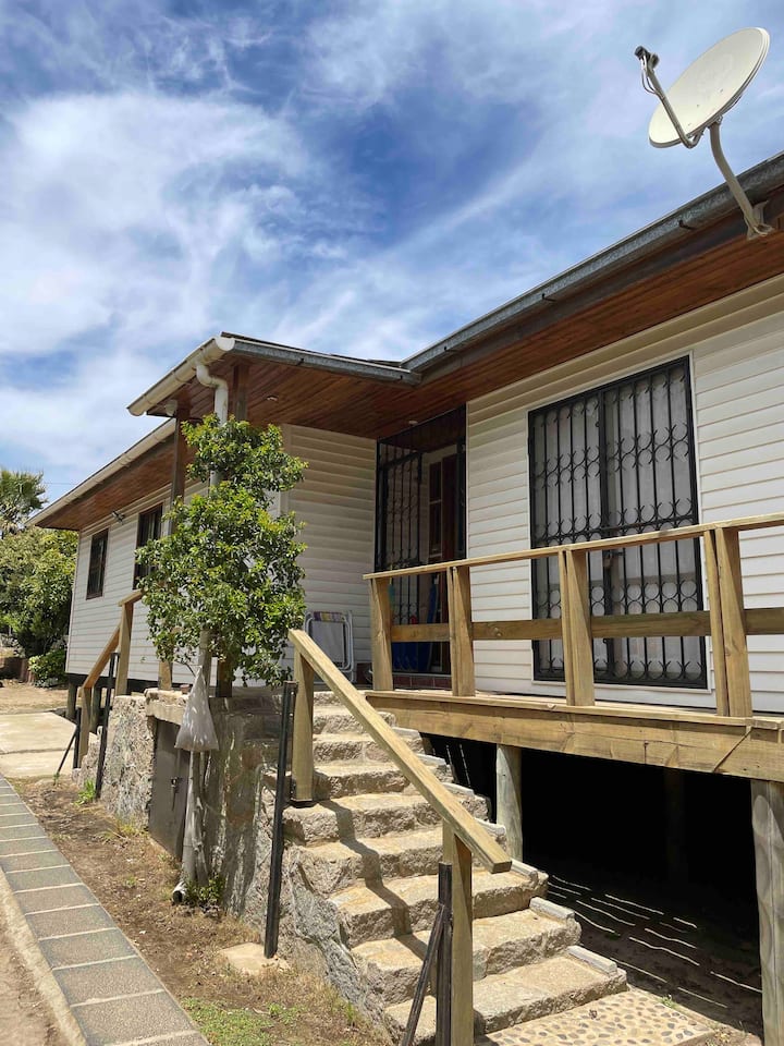 Hermosa Casa A 5 Minutos Caminando Del Mar - Algarrobo