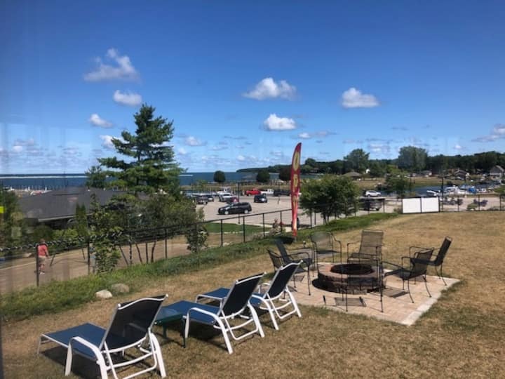 Stay In The Heart Of Port Austin! Cottage #3 - Port Austin, MI