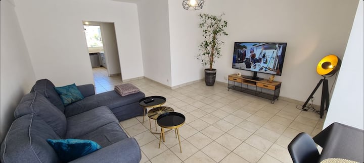 Logement Très Spacieux Et Lumineux Avec Parking - Ajaccio