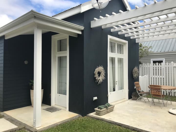 The Cottage On Leeward Isle - Knysna