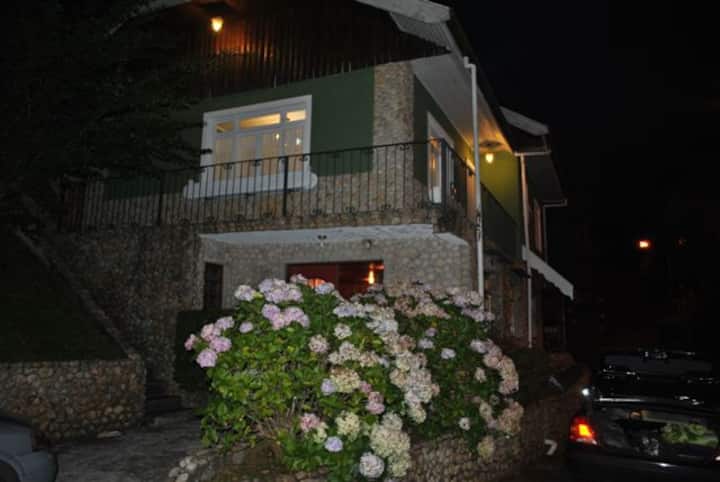 Casa Em Campos Do Jordão - Campos do Jordão