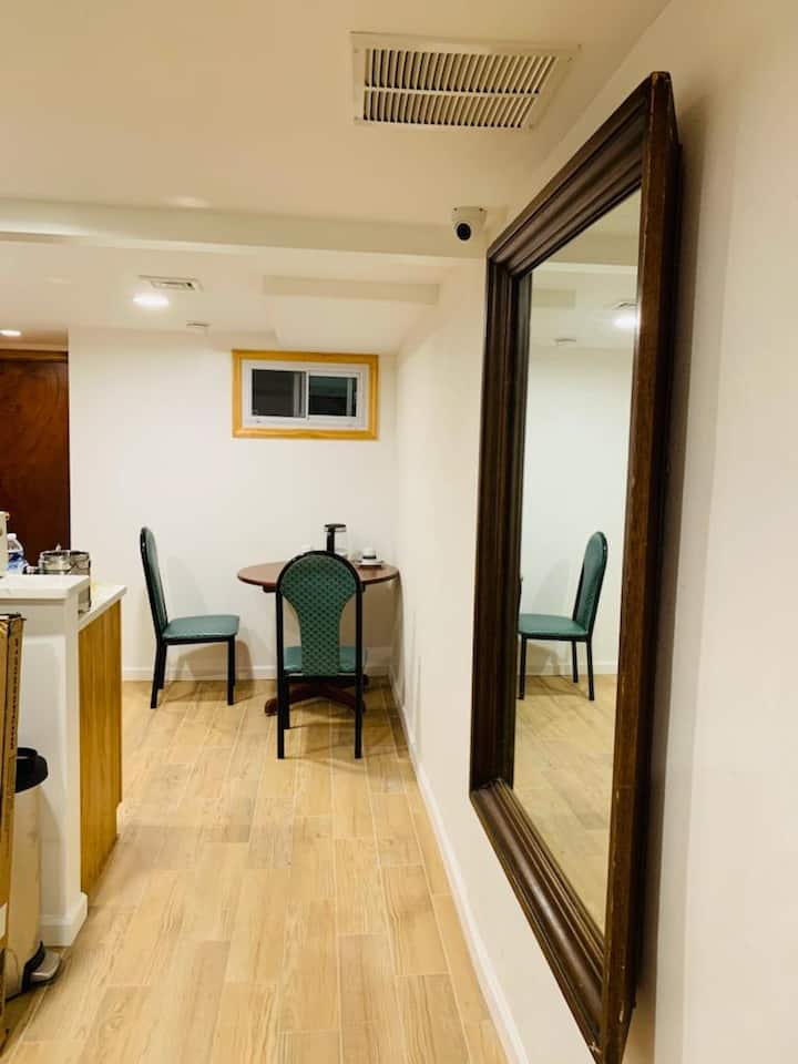 Snug Private Room In The Heart Of Chinatown, G1 - 費城