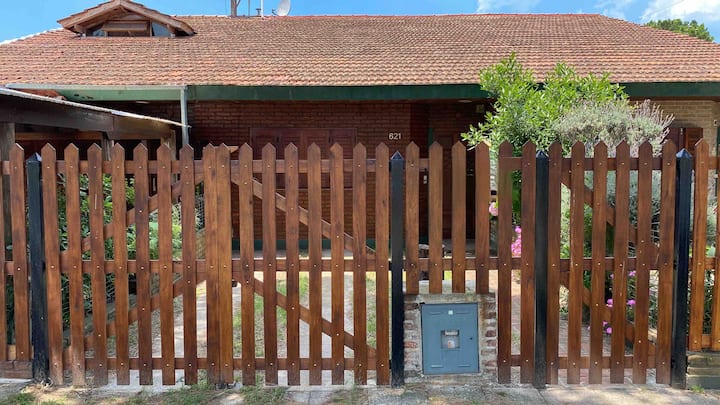 Duplex A Dos Cuadras De La Playa - Mar de Ajó
