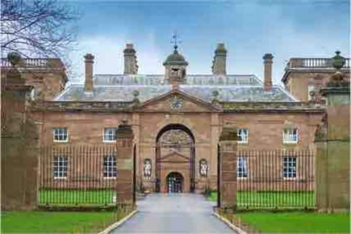 West Gatehouse @Patshull Hall. Sleeps 5+1 infant - Houses for Rent in ...