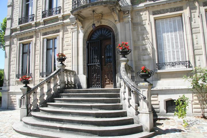 Chambre De Charme 28 M² Avec Petit Déjeuner - Arcis-sur-Aube
