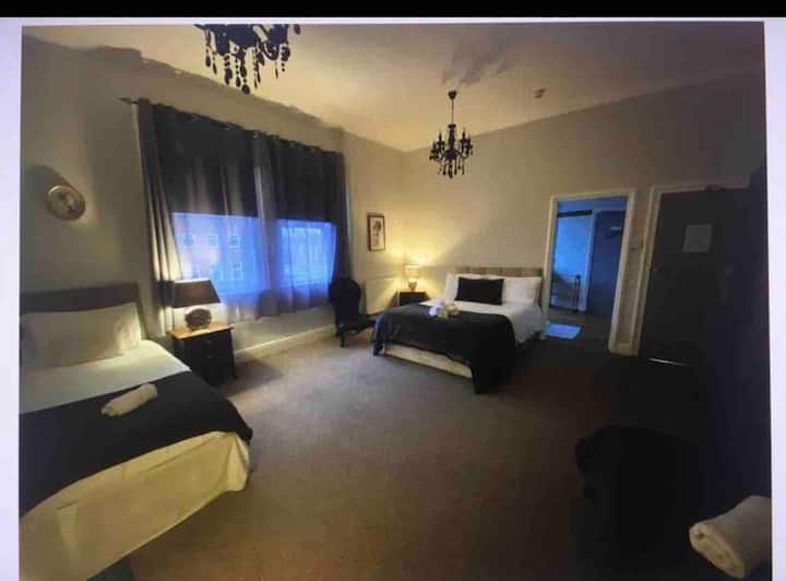 St. Andrews Hotel Family Room, Sleeps 5 - Preston