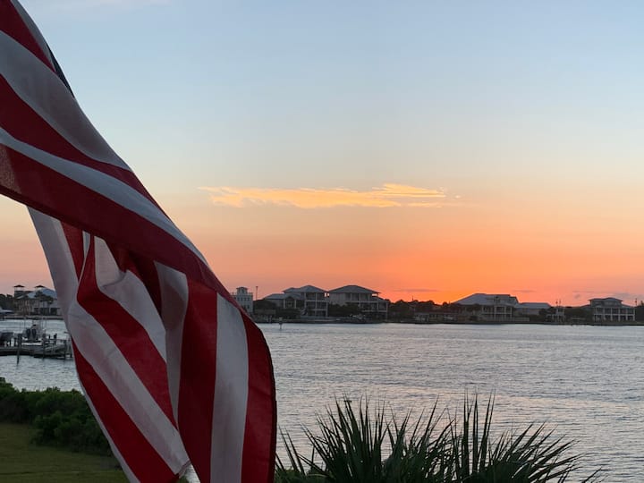 Sand Sun And Holiday Sparkle- Winter Getaway - 굴프 브리즈