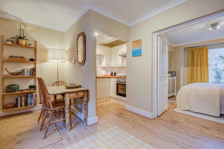 Charming Gdn Flat Brook Green, Kensington Olympia - London