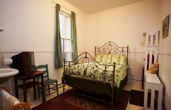Silver King Hotel Room 5 - Bisbee, AZ