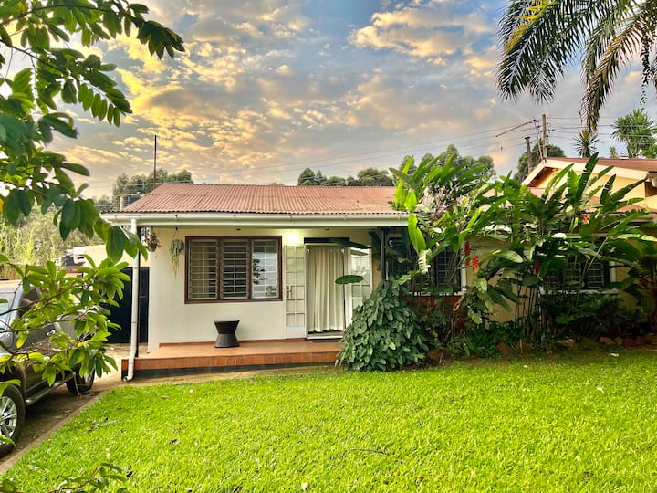 H5 I Safe | Wi-fi | Smart Tv | Furnished  Home - Kampala