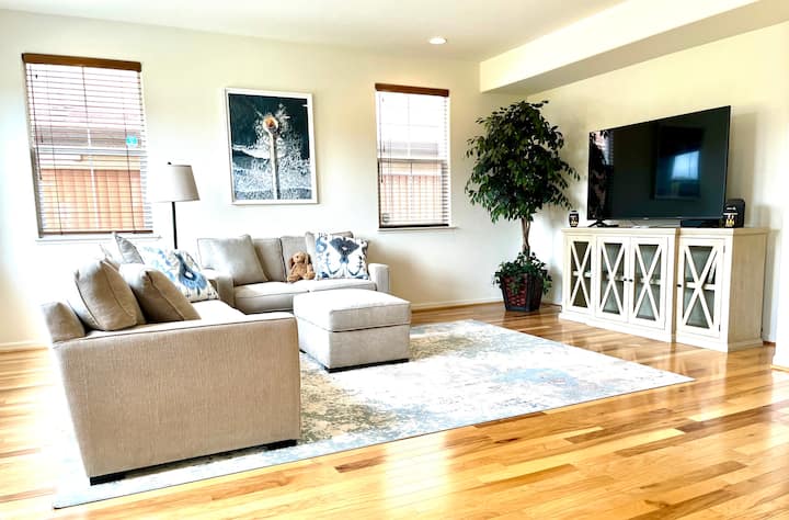 Revitalizing Coastal Retreat 2300 Sf+ - Monterey, CA