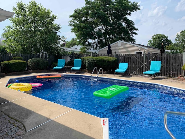 Point Pleasant Fully Redone Beach Home With A Pool - Point Pleasant, NJ