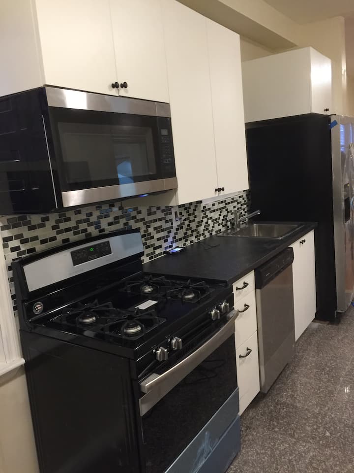 3 Bed 1 Bath Apartment - West New York, NJ