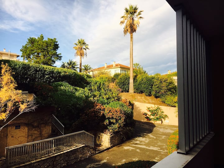 Superbe Appart 2 Chambres Vue Terrasse Et Jardin - Cannes