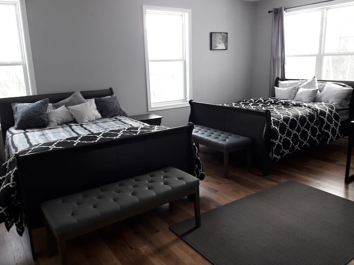 Bird's Eye View Master Suite - Midland