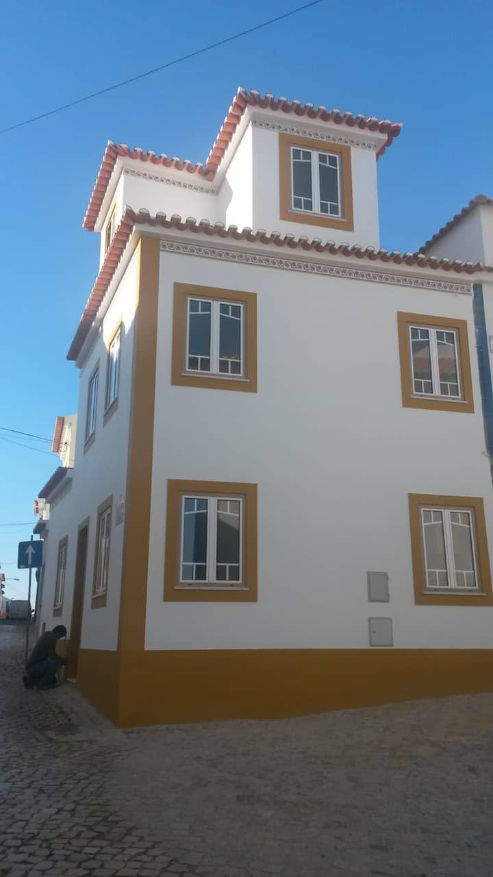 Maison Jaune - Centre D'ericeira Près De La Plage - Ericeira