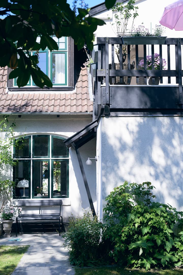 Your Own Townhouse With Garden In Exclusive Area - Copenhaguen