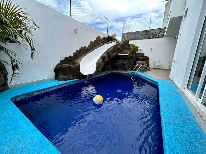 Casa Grande,alberca C/tobogán 14 Pers
5 Min Playa - Mazatlán