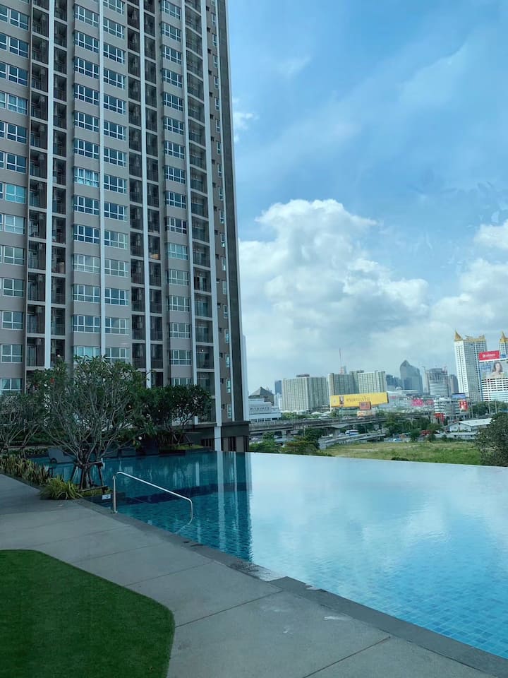 全新公寓 位于Rama9商圈 Brand New And Clean Home - Bangkok