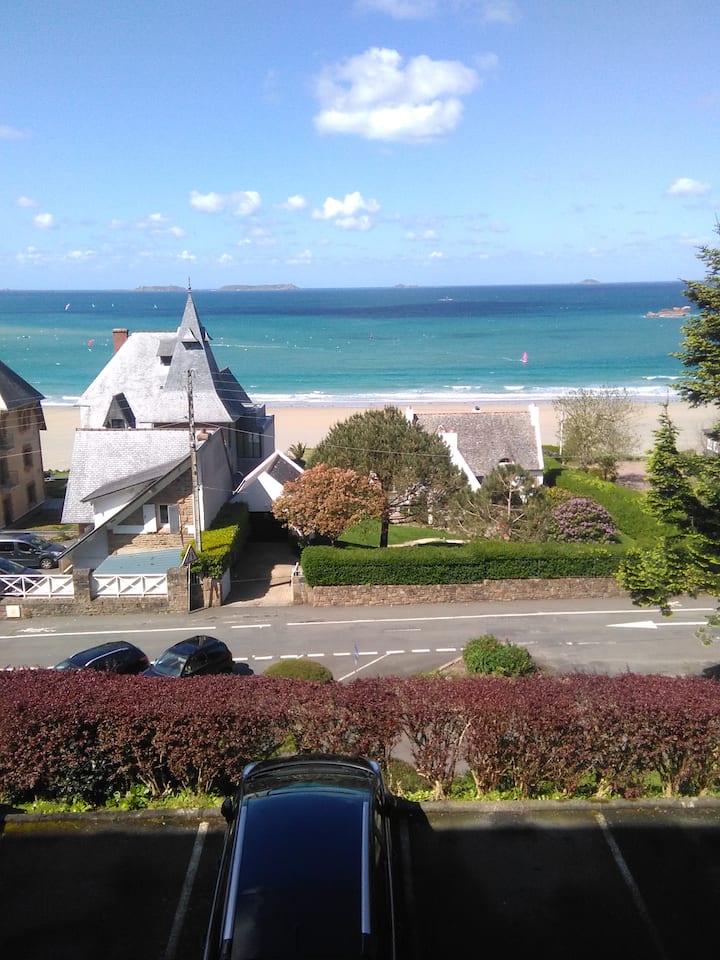 Appartement Face à La Mer à 200 M De La Plage - Perros-Guirec