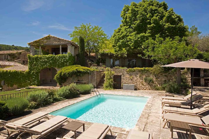 Large Family Home Close To Gordes, Sleeps 20 - Gordes