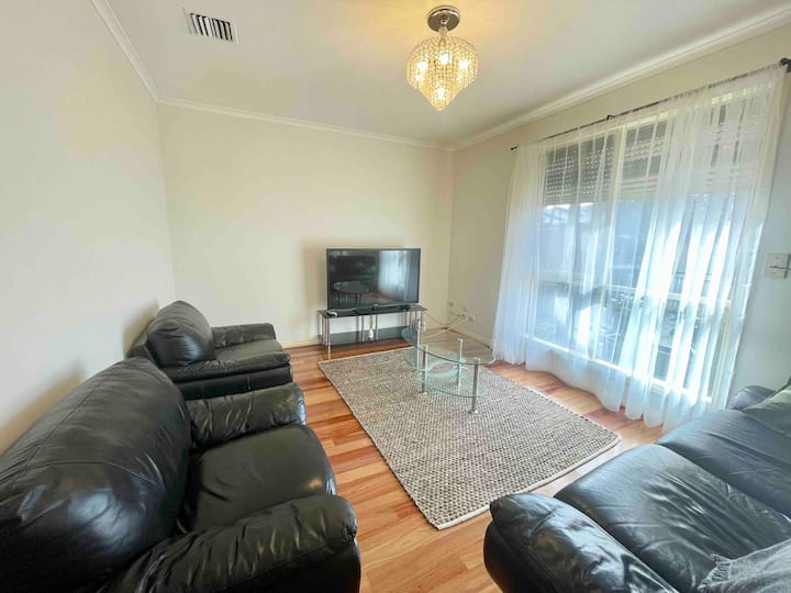 Birdwood House - Top Location - 3br & 2 Ba - Brooklyn