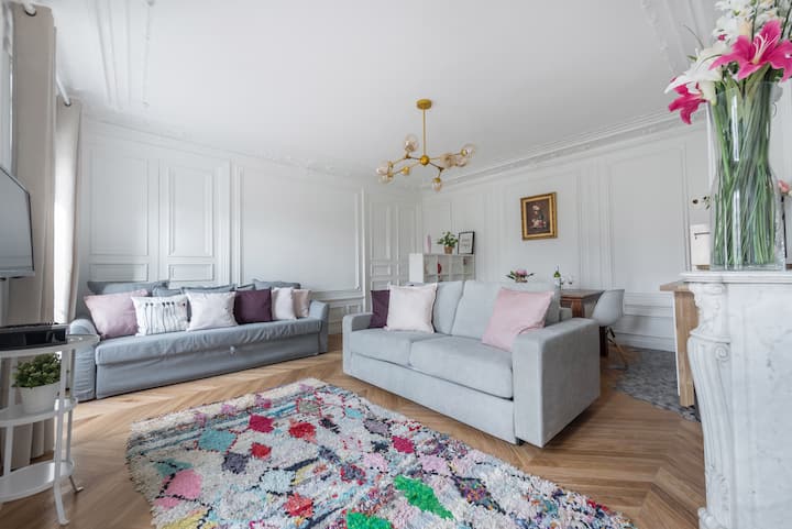 Bel Appartement Haussmanien Dans Paris Centre - Paris
